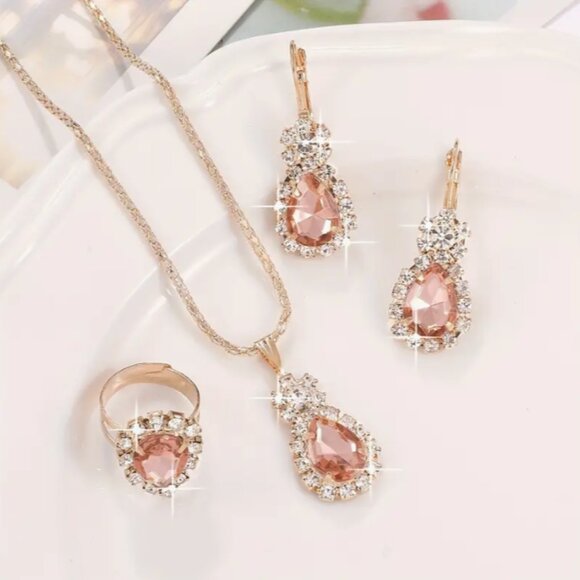 Jewelry | Jewelry Set Peach And White Colored Rhinestones In Goldtone ...